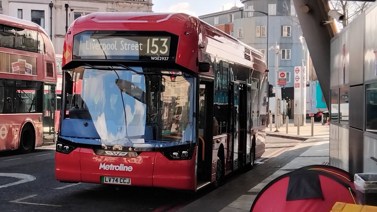 *NEW BUS* FRV - Metroline Travel GB Kite - LV74 CCJ WSE2937 - 153 ...
