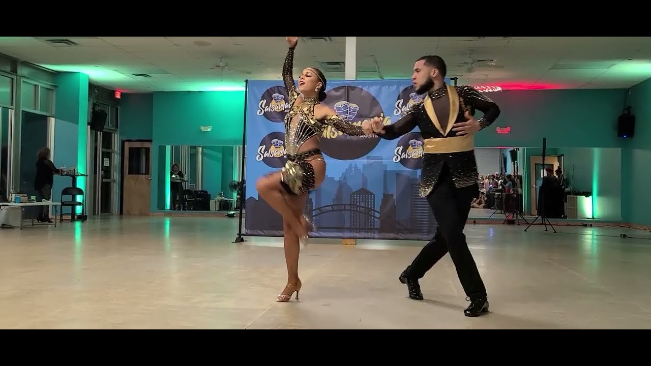 Angel & Stefany from NYC performing at Salsamania Austin TX - AMAZING ...