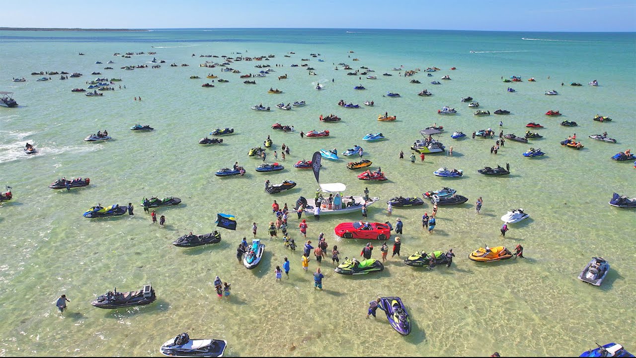 Dunedin Excursion Winter Ride (Hundreds of Jet Skis) - YouTube