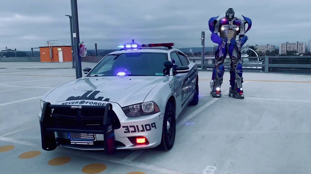 „The Thin Blue Line“ tribute cop-car Germany teams up with galactic ...