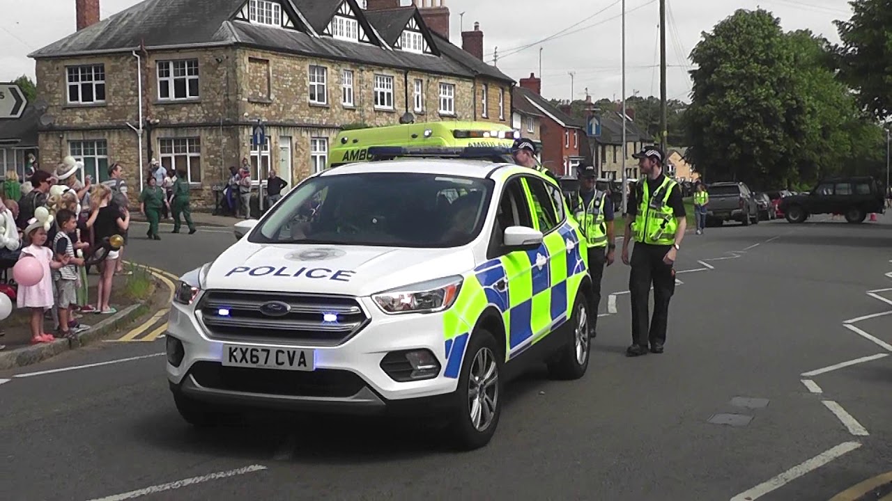 Brackley carnival June 2018 - YouTube