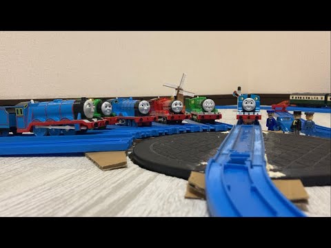 Thomas' Christmas Party tomy thomas & friends - YouTube