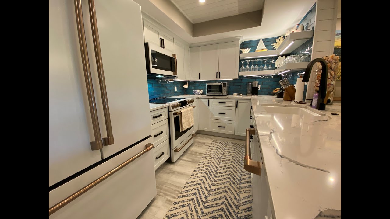 Seaplace Luxury Condo in Longboat Key FL Listed for $695,000 - YouTube