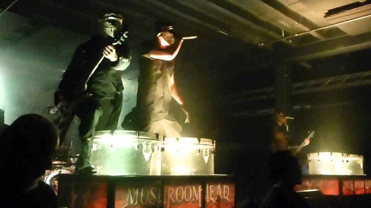Mushroomhead - Solitaire Unraveling - Live 8-12-14 - YouTube