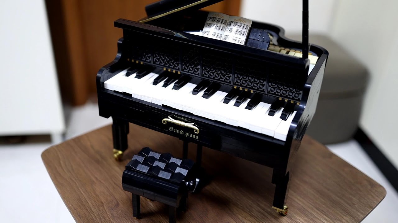 Auto play Piano - YouTube