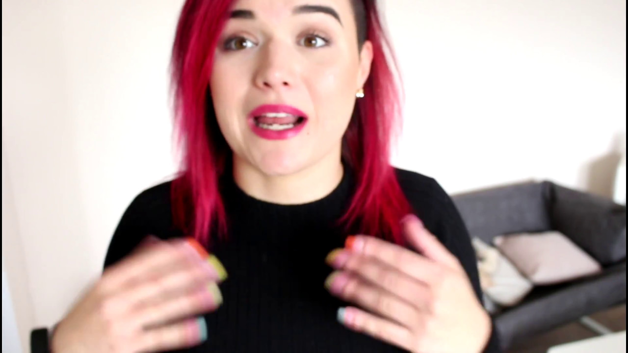 Manekenstvo, nezdrav odnos do hrane in nov začetek / Aleksandra Rose ...