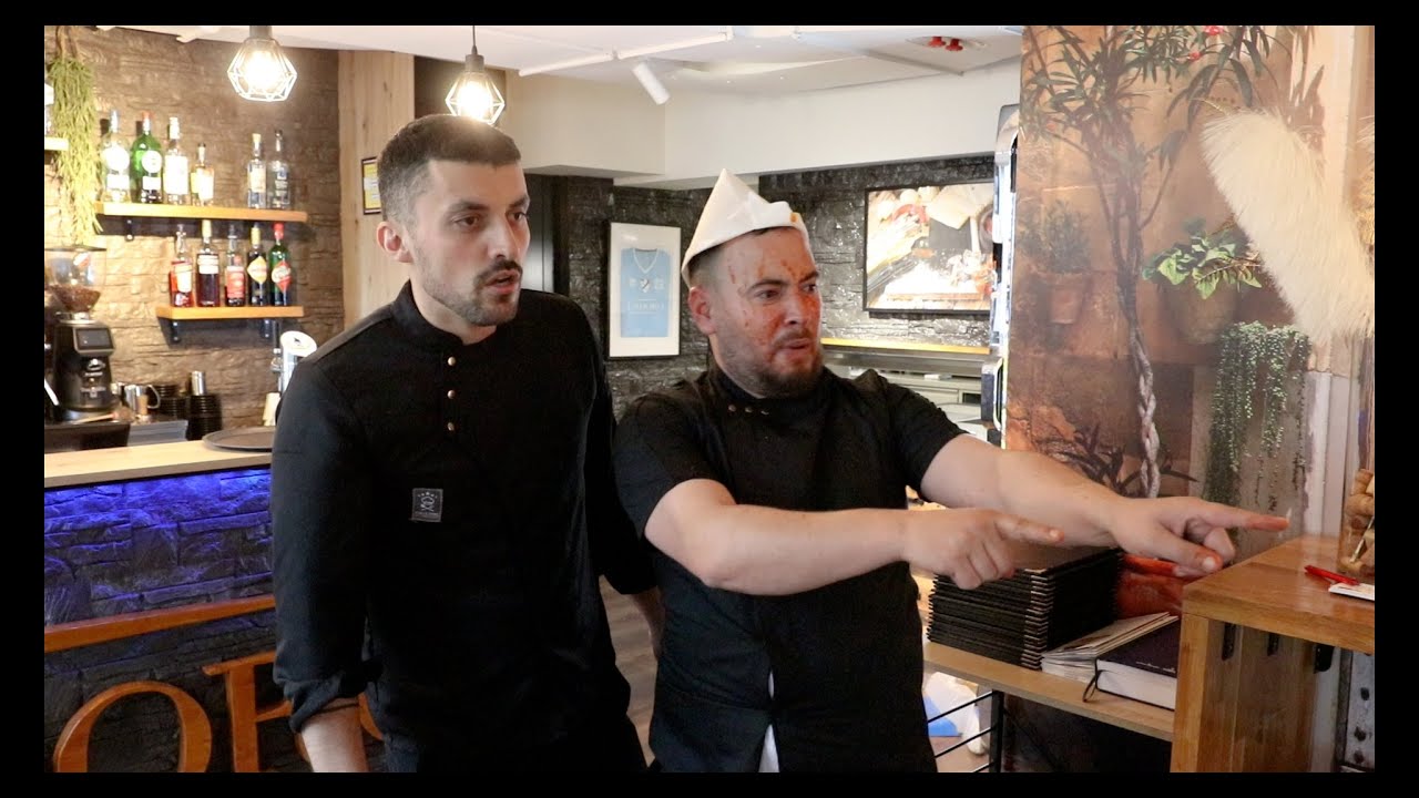 Tigri ja nis punes si kuzhinier ne Zvicer (L'adoro Restaurant) - YouTube