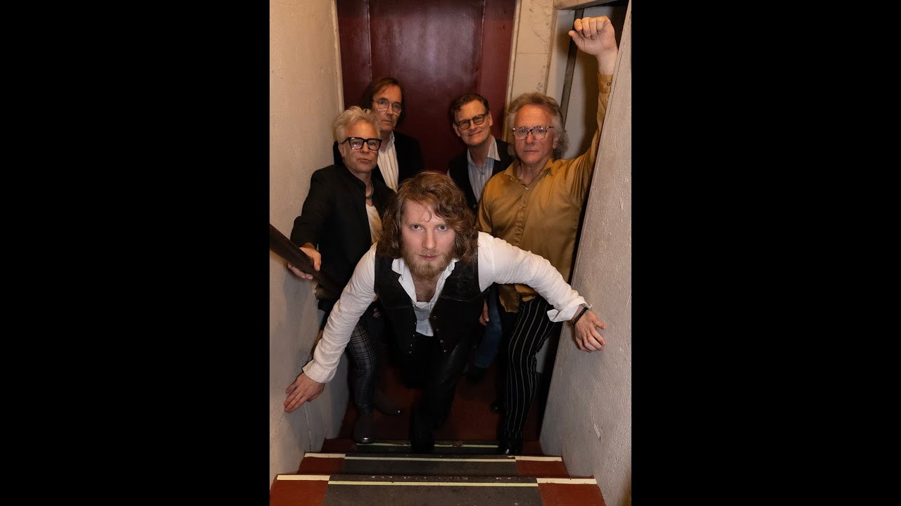STRANGE DAZE (Music of The Doors) DEMO REEL 251208 - YouTube