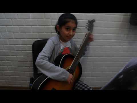 Öğrencilerimizden Yasemin Bilgin'in Gitar performansı