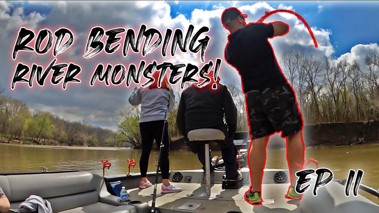 Catching GIANT Spoonbill (Paddlefish)! Snagging Lots Of BIG Fish! - YouTube