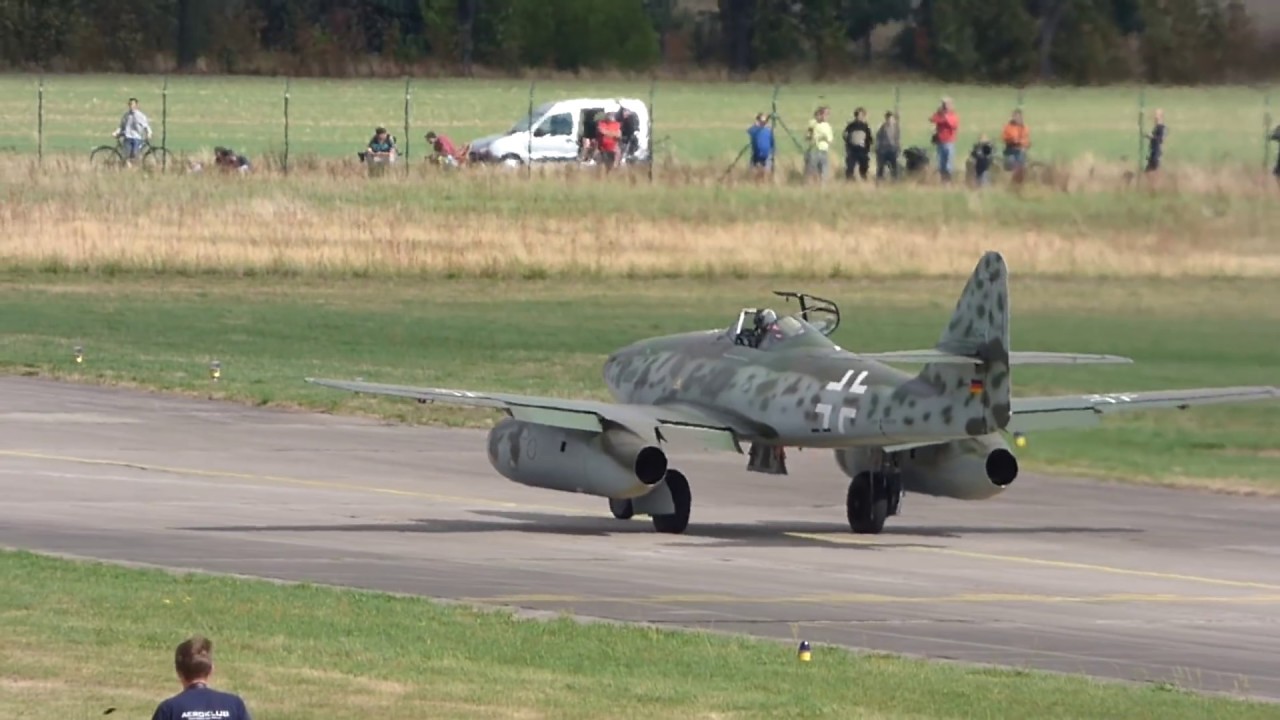 Messerschmitt Me-262 and Mikoyan-Gurevich MiG MiG-15 - YouTube