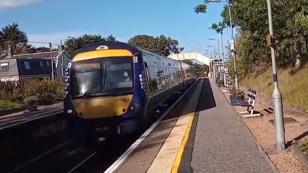 Amazing moment 2 100 mph trains with a doppler effect horn fly through ...