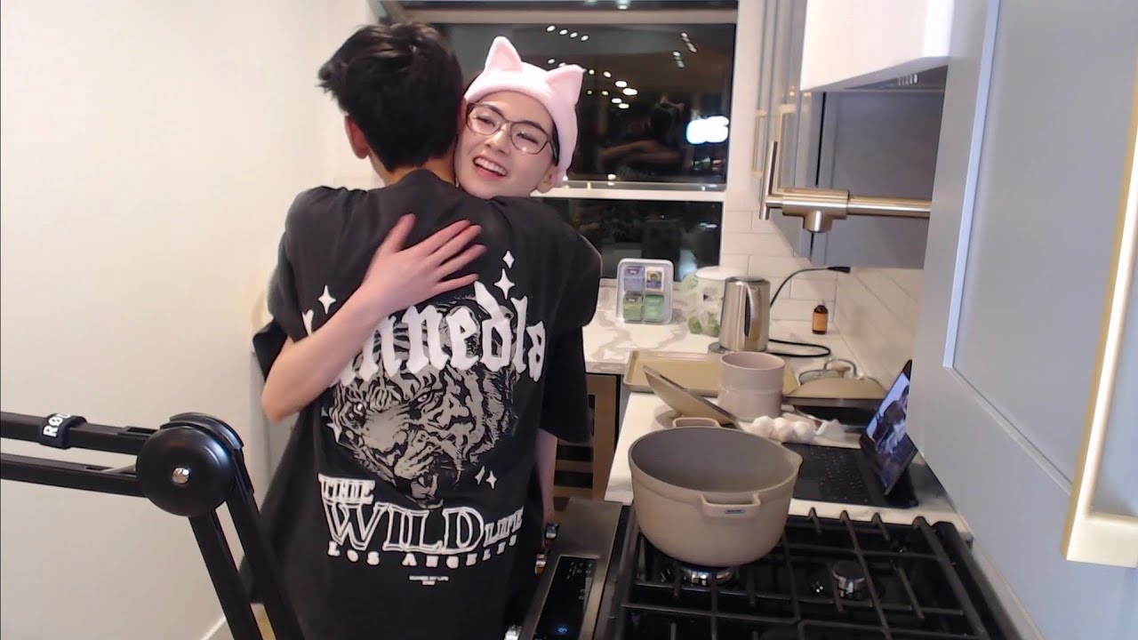 Kyedae - "TenZ is my brother guys" - YouTube