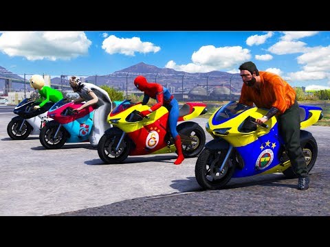 Korkunç Büyükanne Granny 4 Büyükler Yarış Motorları ile 4 Farklı Parkurda - GTA 5