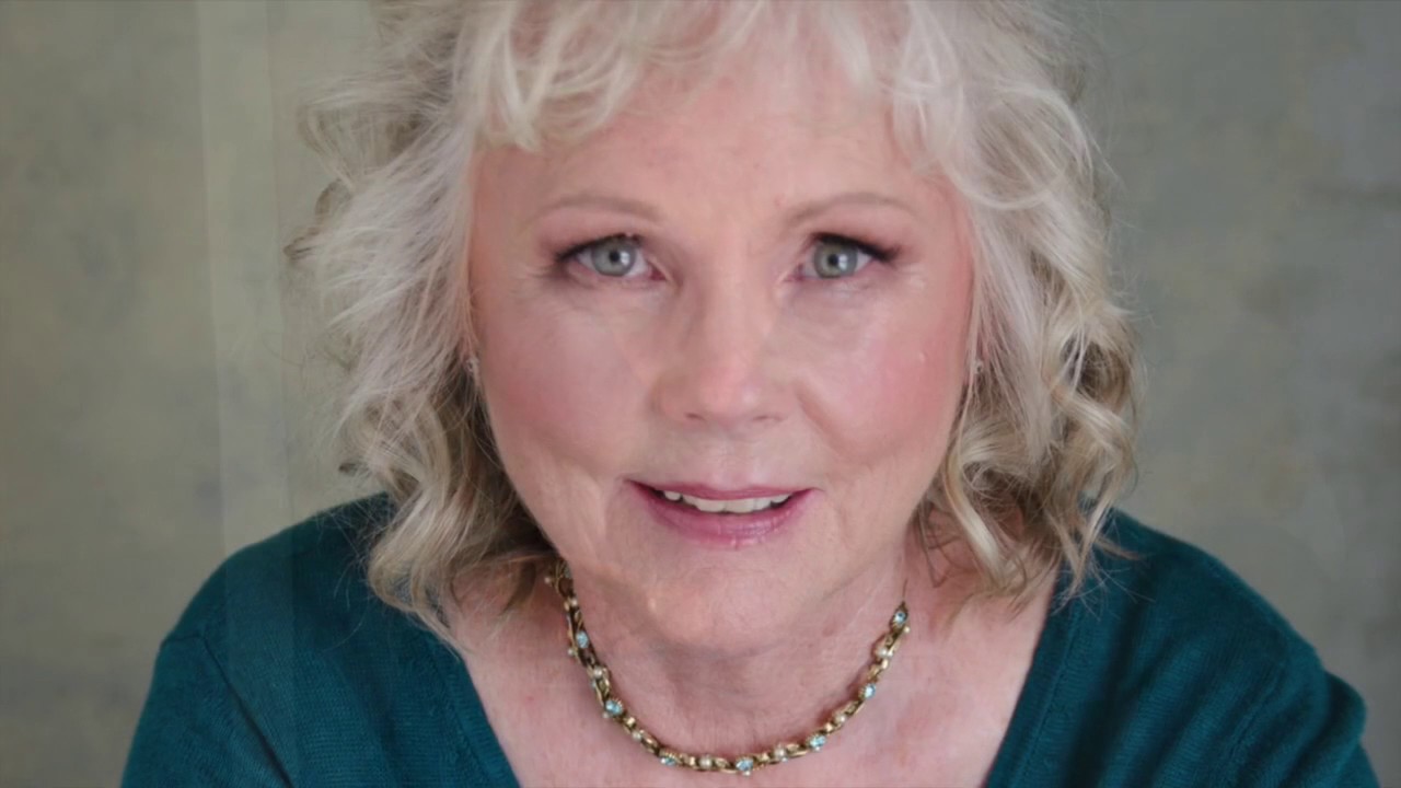 Marcia Frasier behind the scenes portrait session - YouTube