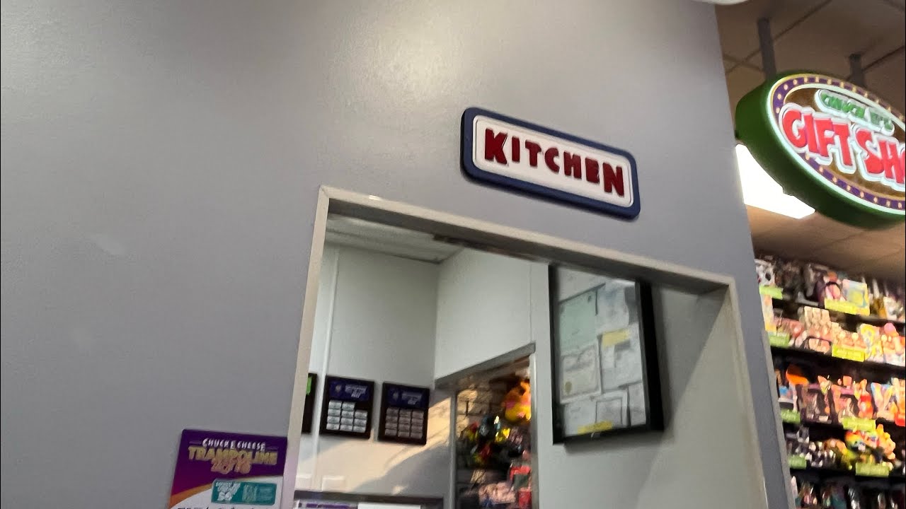 Chuck E. Cheese Arlington Heights food court tour - YouTube