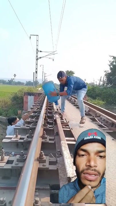 दोस्त ने बचाया अपने दोस्त की जान 😭।। #dosti #duetshort #ytshorts #shortsfeed - YouTube