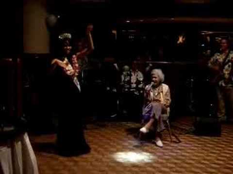 Miss Hawaii USA Chanel Wise Dancing The Hula - YouTube