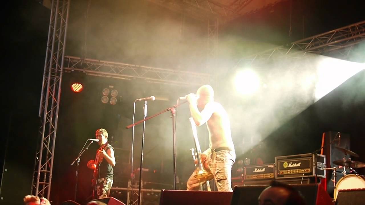 RANDOM HAND: Floating Ghosts @Traffic Jam 2012 - YouTube