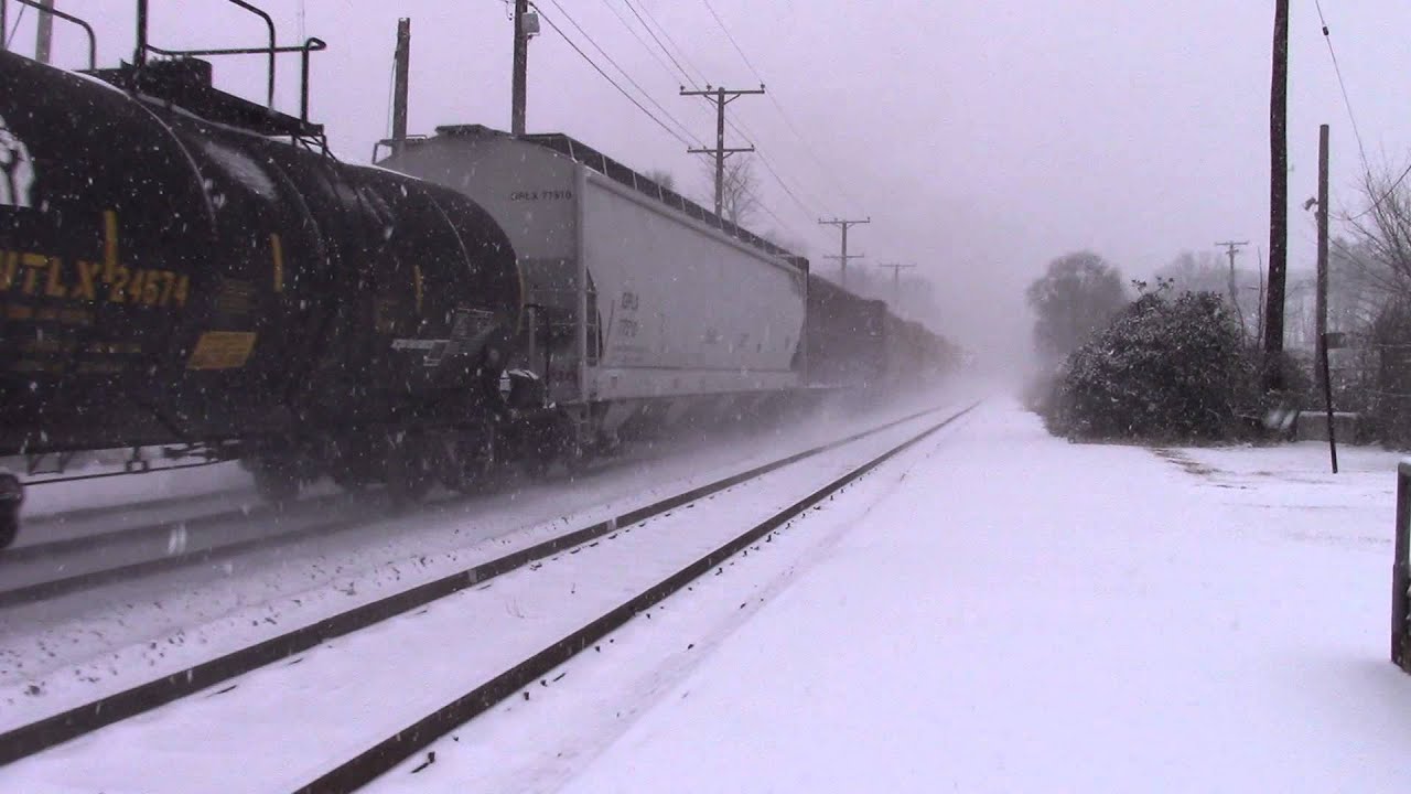 CSX Freight Train in Heavy Snow w/ Chugging Smoke - YouTube