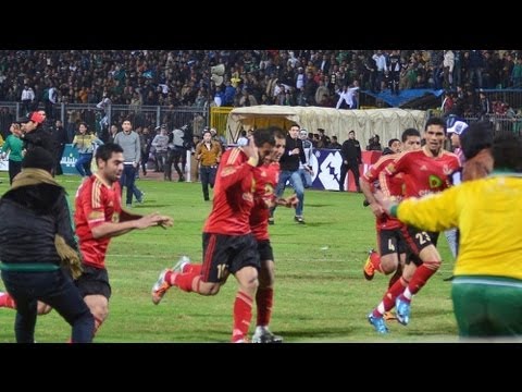 Mısır'da olaylı futbol maçı: 73 ölü 1000 yaralı