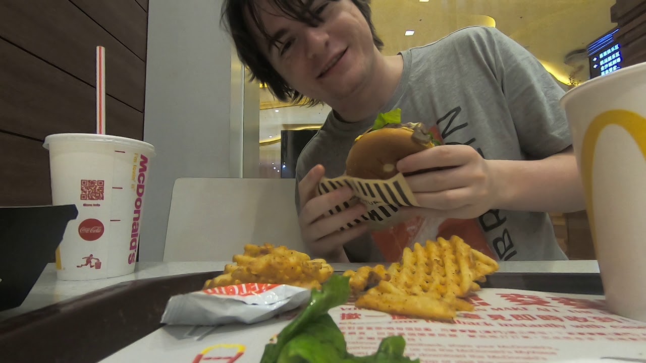 McDonalds Review Macau - YouTube