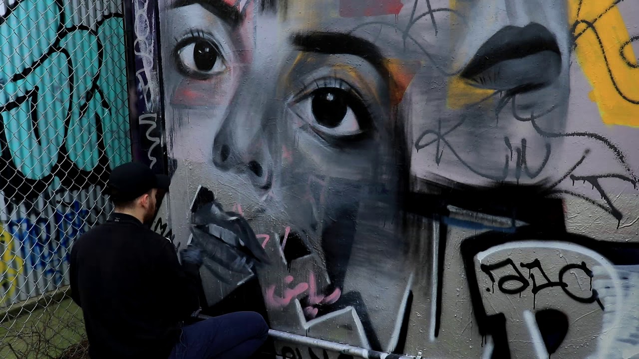 I painted a double portrait with spray paint - YouTube