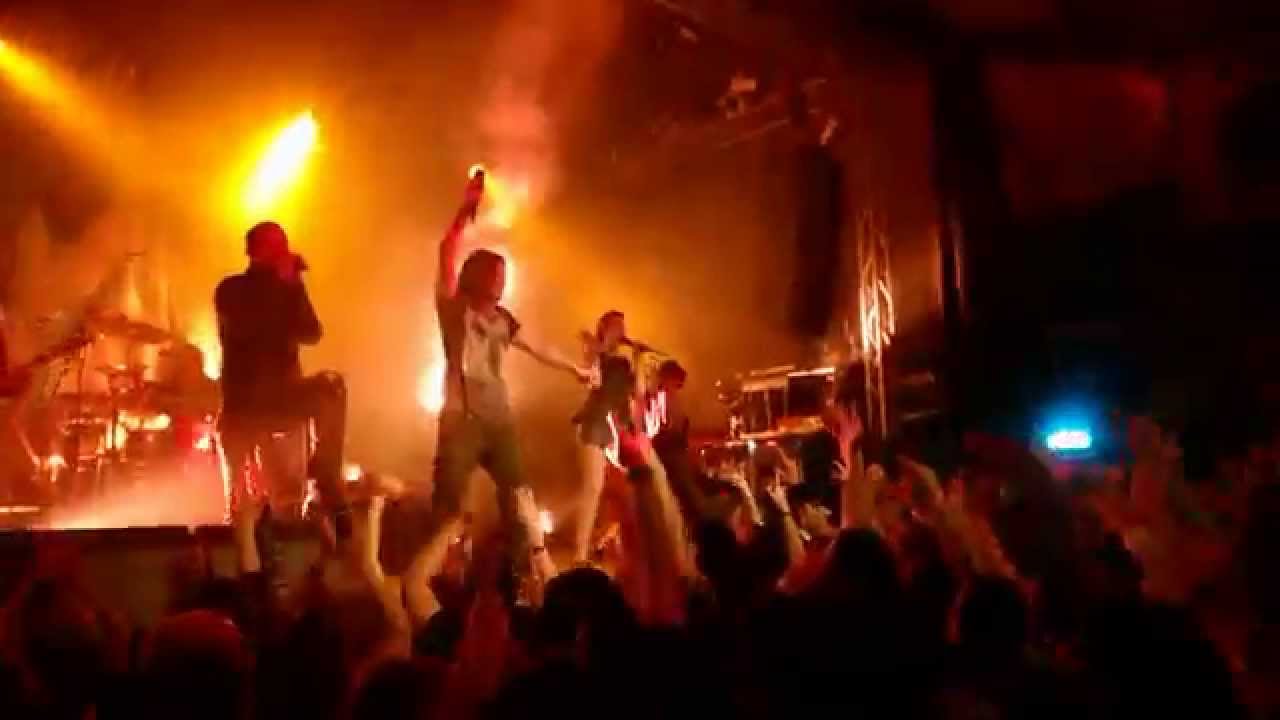Amaranthe - Automatic live at Budapest - Club 202 - 2015.04.05. HD - YouTube