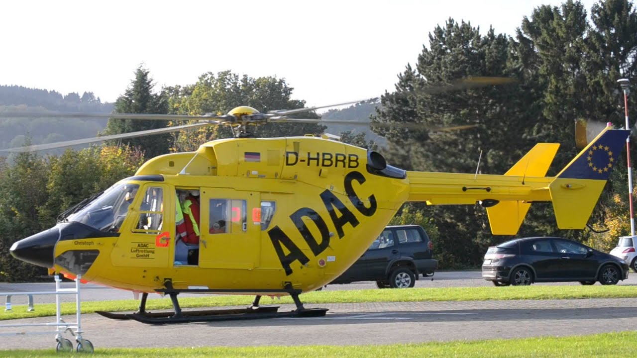 BK-117 ADAC D-HBRB startet an der Lungenklinik in Hemer - YouTube