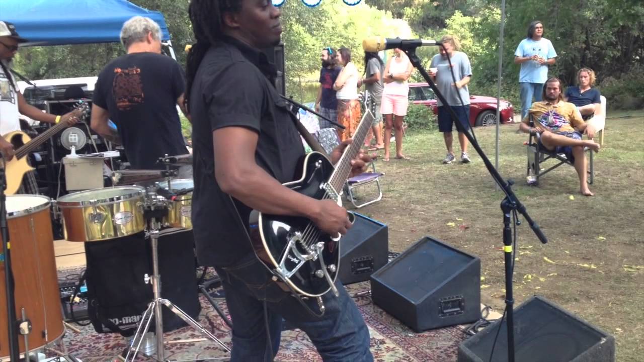 Mike Dillon Band featuring Matt Klee of Groovincible - YouTube