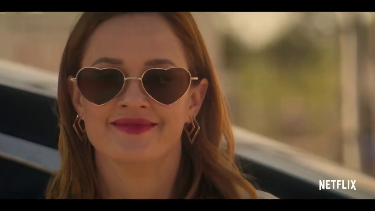 YOU S2 Official Trailer Netflix - YouTube