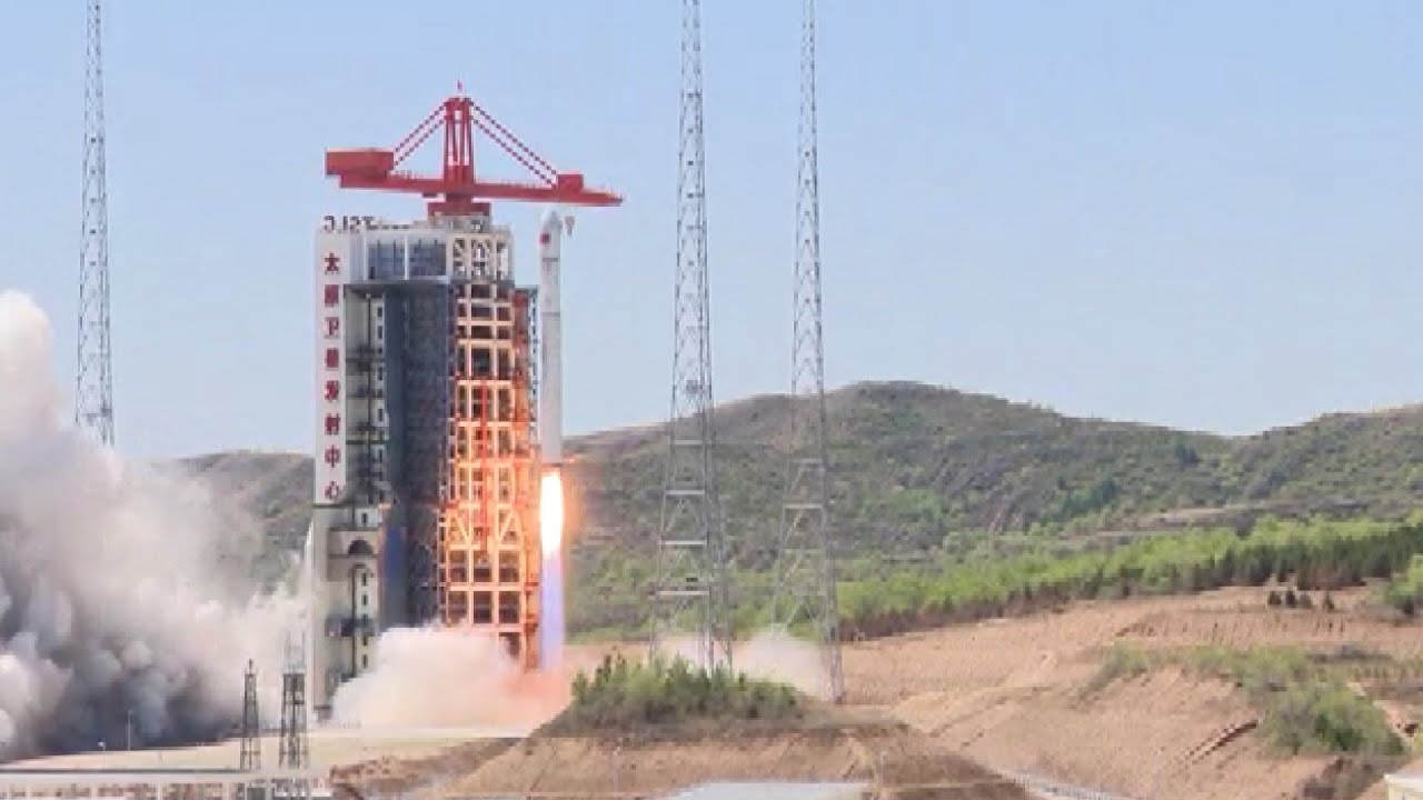 China's Long March-6C rocket makes maiden flight - YouTube