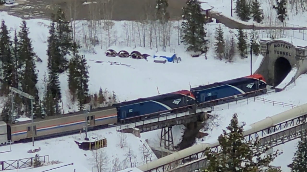 Eastbound California Zephyr passes Winter Park Resort, CO (WPR) - YouTube