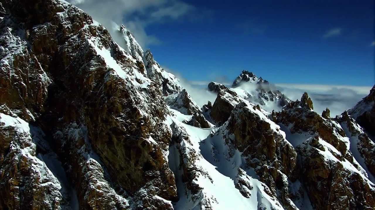 Cancion anuncio Red Bull Te da Alas 2012 - YouTube