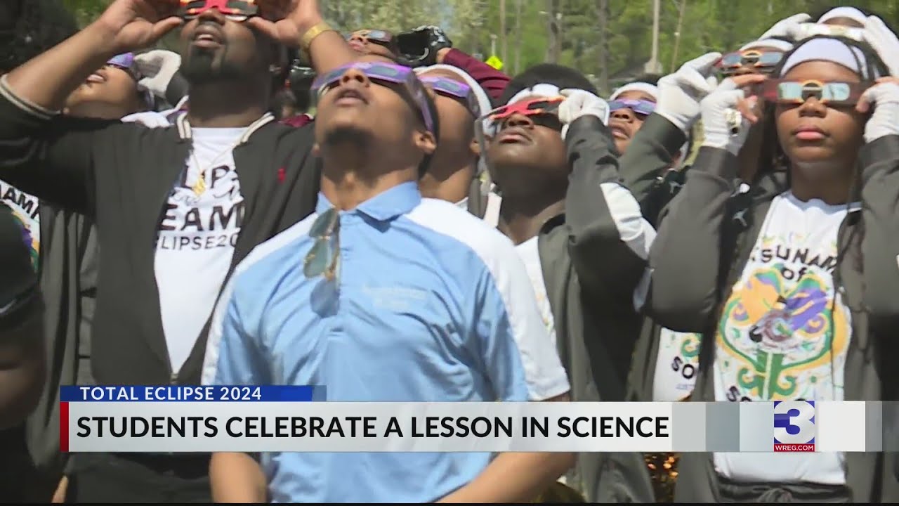 Memphis high school students experience the solar eclipse - YouTube