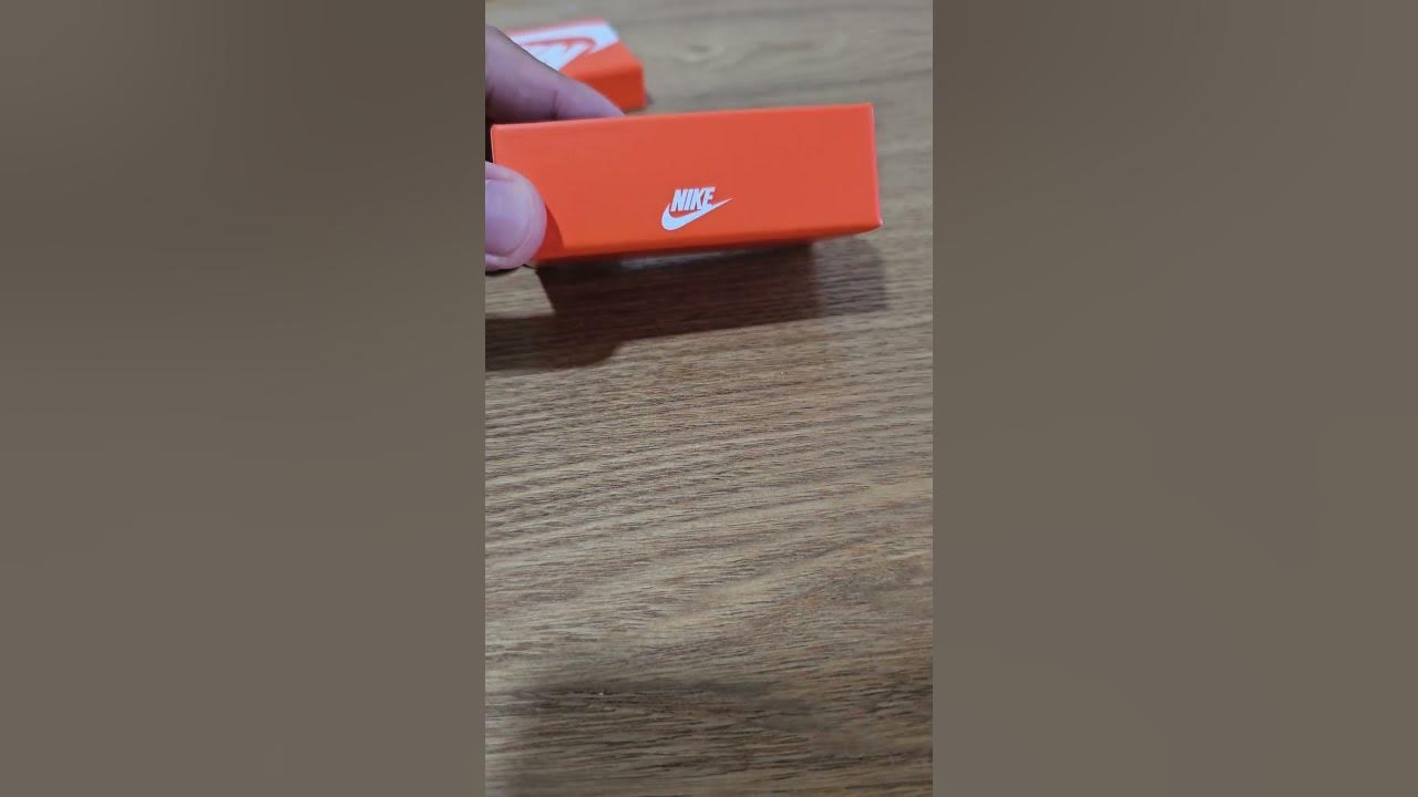 Nike Swoosh Necklace - YouTube