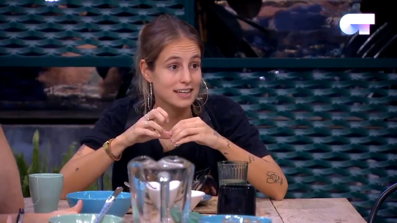 OT 2018: María cuenta la historia de cuando fue atracada - YouTube