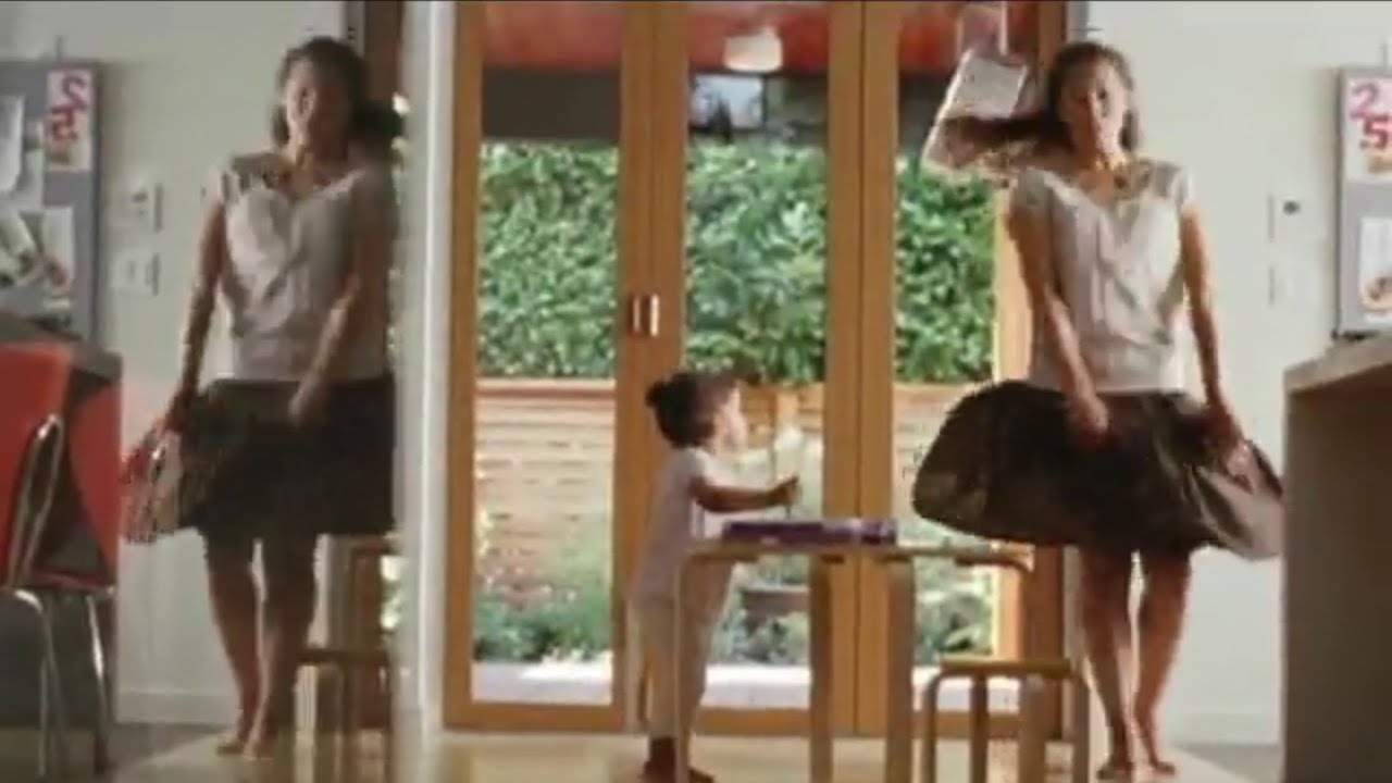 Crayola’s Color Me A Song commercial 2010 - YouTube