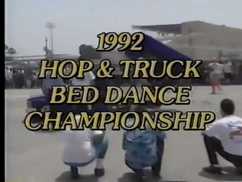 1992 Lowrider magazine bed dance competition - YouTube