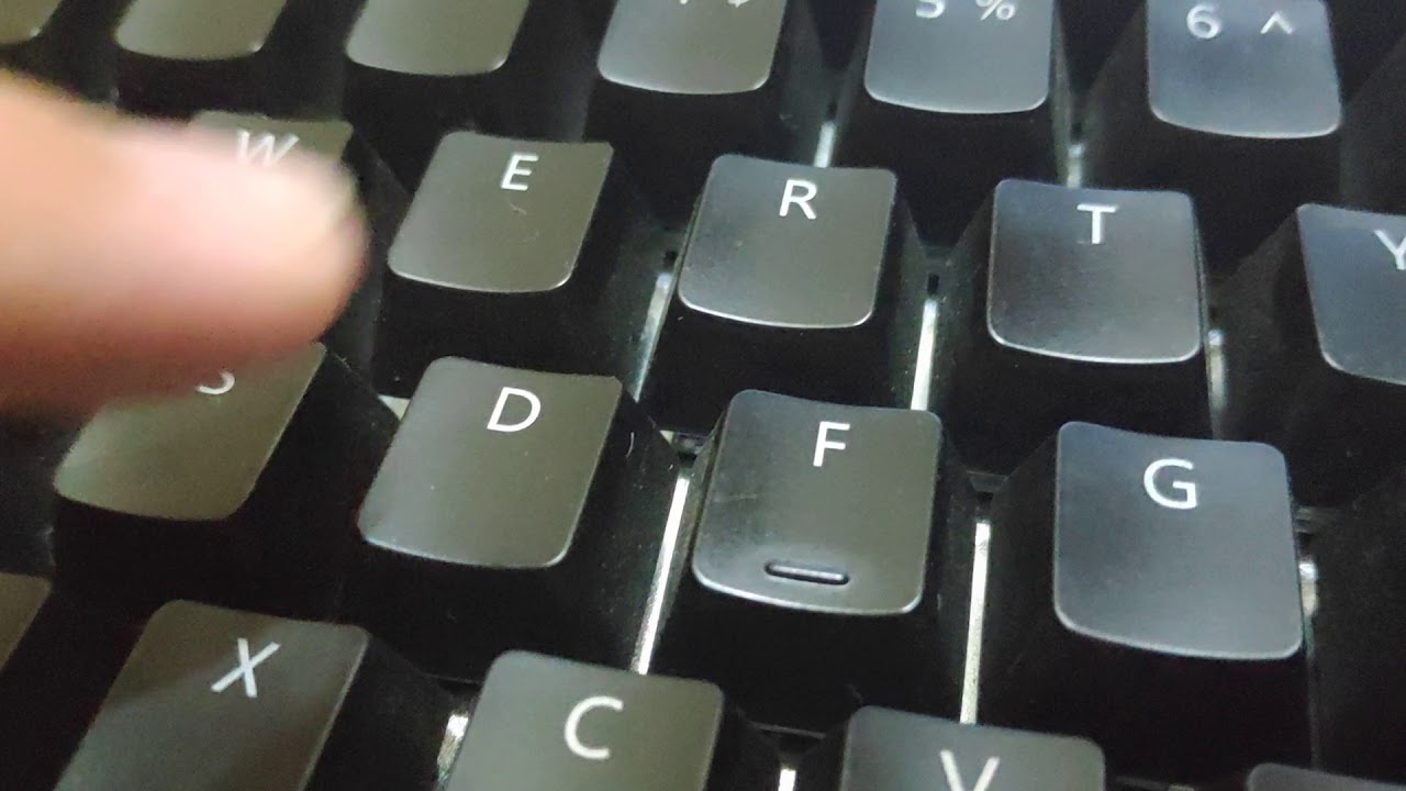 Pressing D on Mechanical Keyboard - YouTube