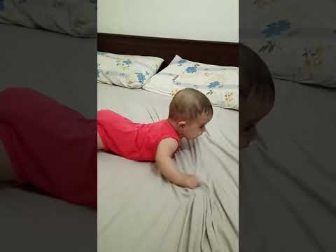 Yok böyle mutluluk babasını görünce sevinen bebek