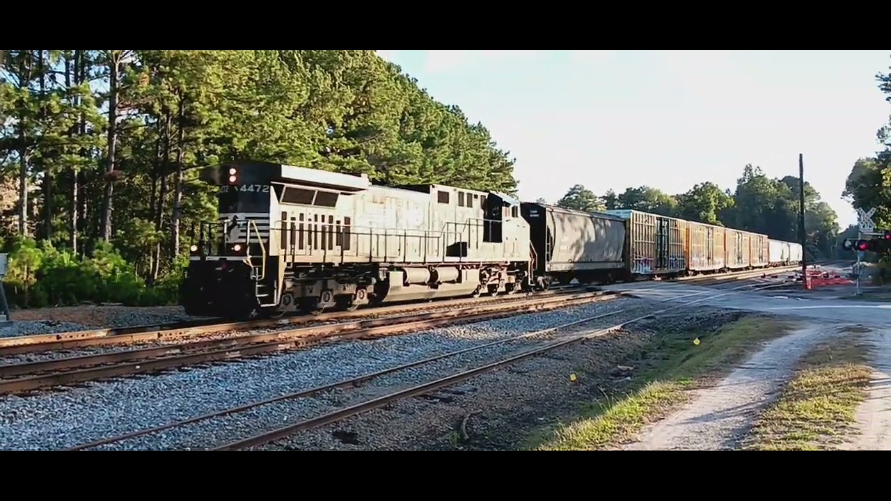NS P72 NB with NS 4472 AC44C6M solo - YouTube