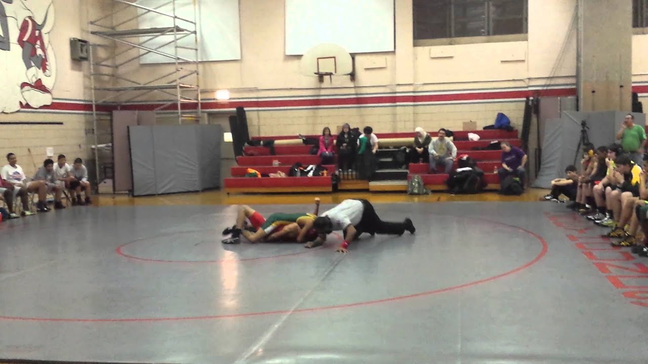 120lbs Richard Lucio-Chicago Hubbard High School Wrestling - YouTube