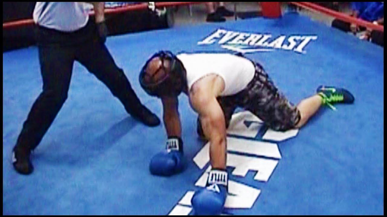 165 lb. Master Boxers : round 3 TKO - YouTube