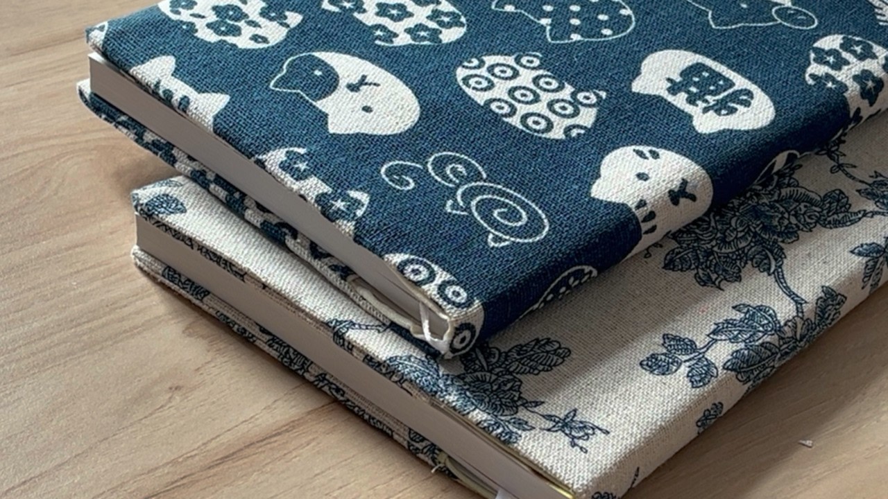 Make a Book Cover Sewing, Threads and Fabric ᯓ( ‿ ) 🧵 - YouTube