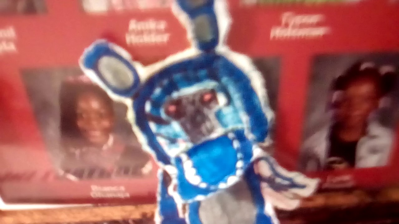 Withered Bonnie jump-scare Five Nights at Freddy's cartoon - YouTube