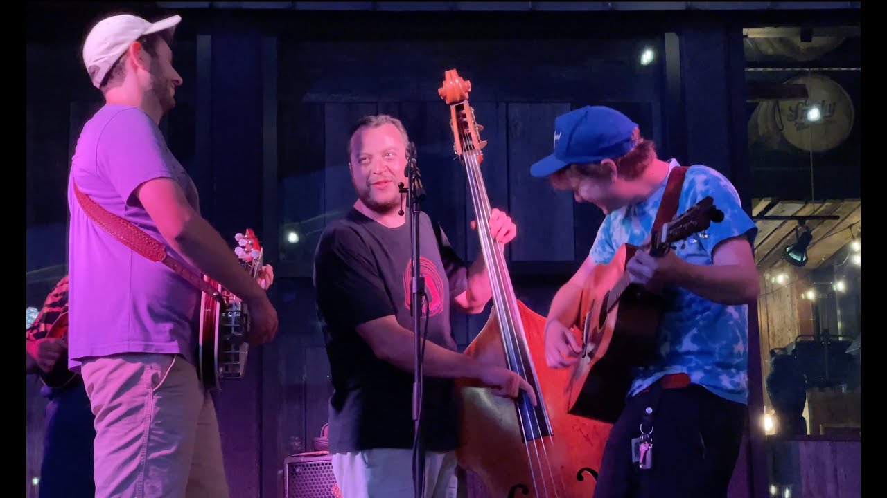 Fox on the Run - Firewater Junction at The Island Pigeon Forge TN - YouTube