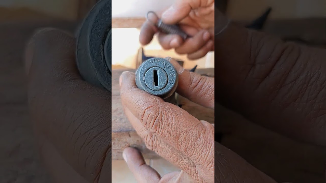 An easy way to make a suzuki carry car key #shorts - YouTube