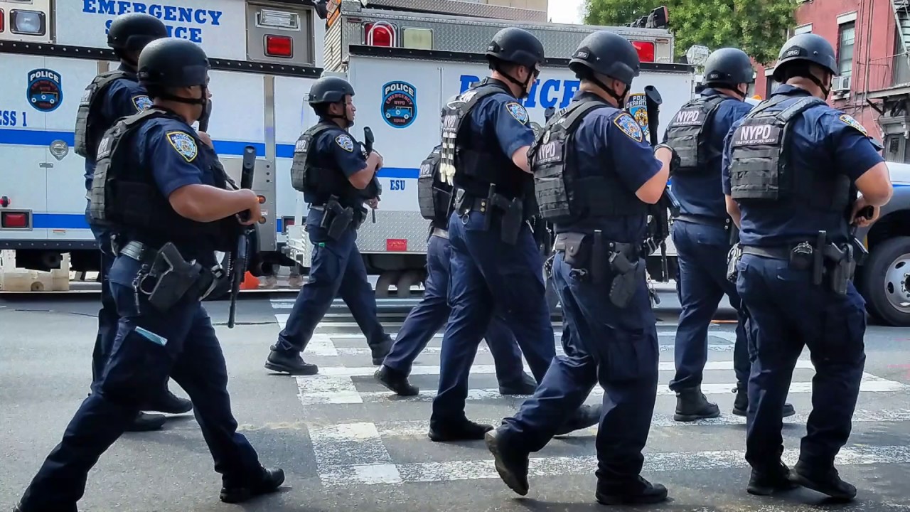 FDNY And NYPD In Action Including FDNY EMS In New York City - YouTube