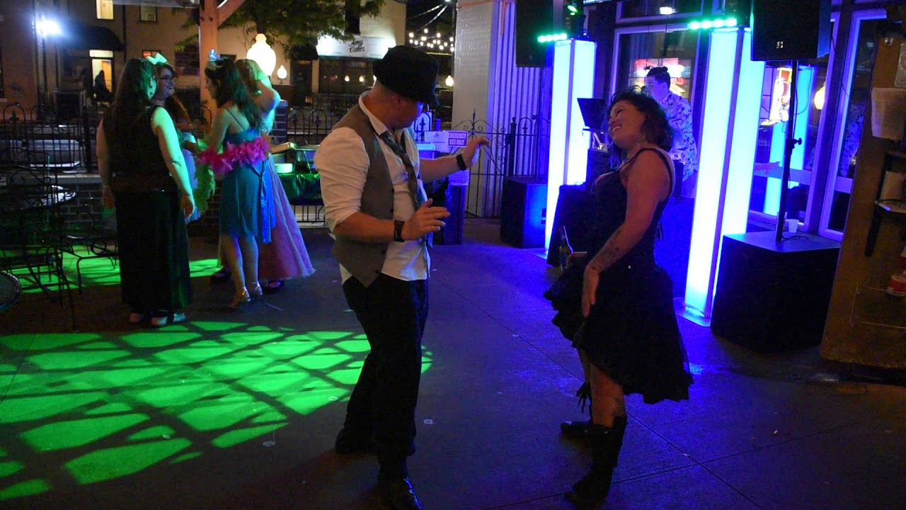 2019 Tacky Prom Pub Crawl - Miamisburg 2 - YouTube